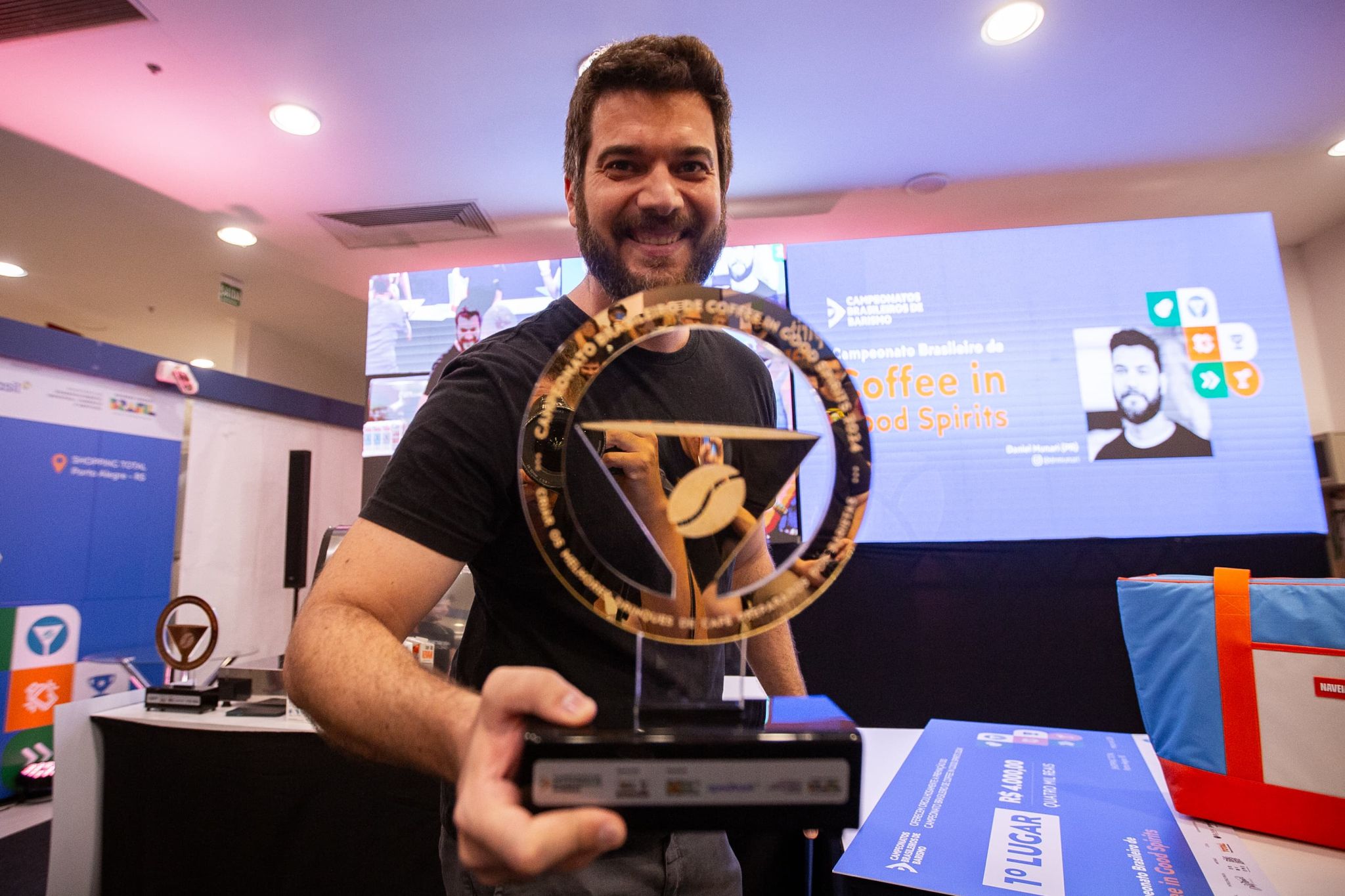 Barista Daniel Munari é bicampeão brasileiro de Coffee in Good Spirits ...