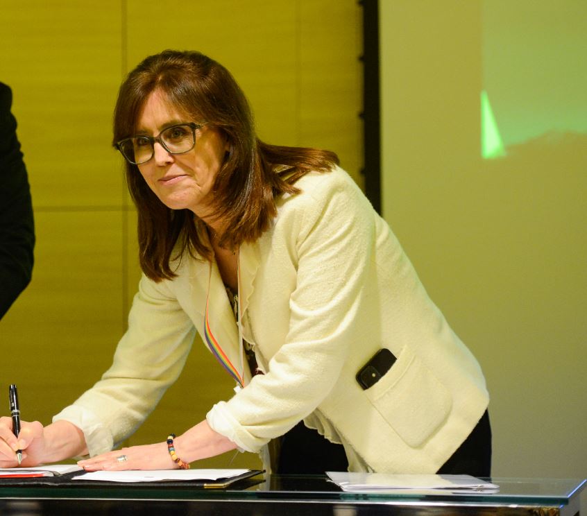 Petrobras nomeia Coppetti como CEO interina após saída de Prates ...