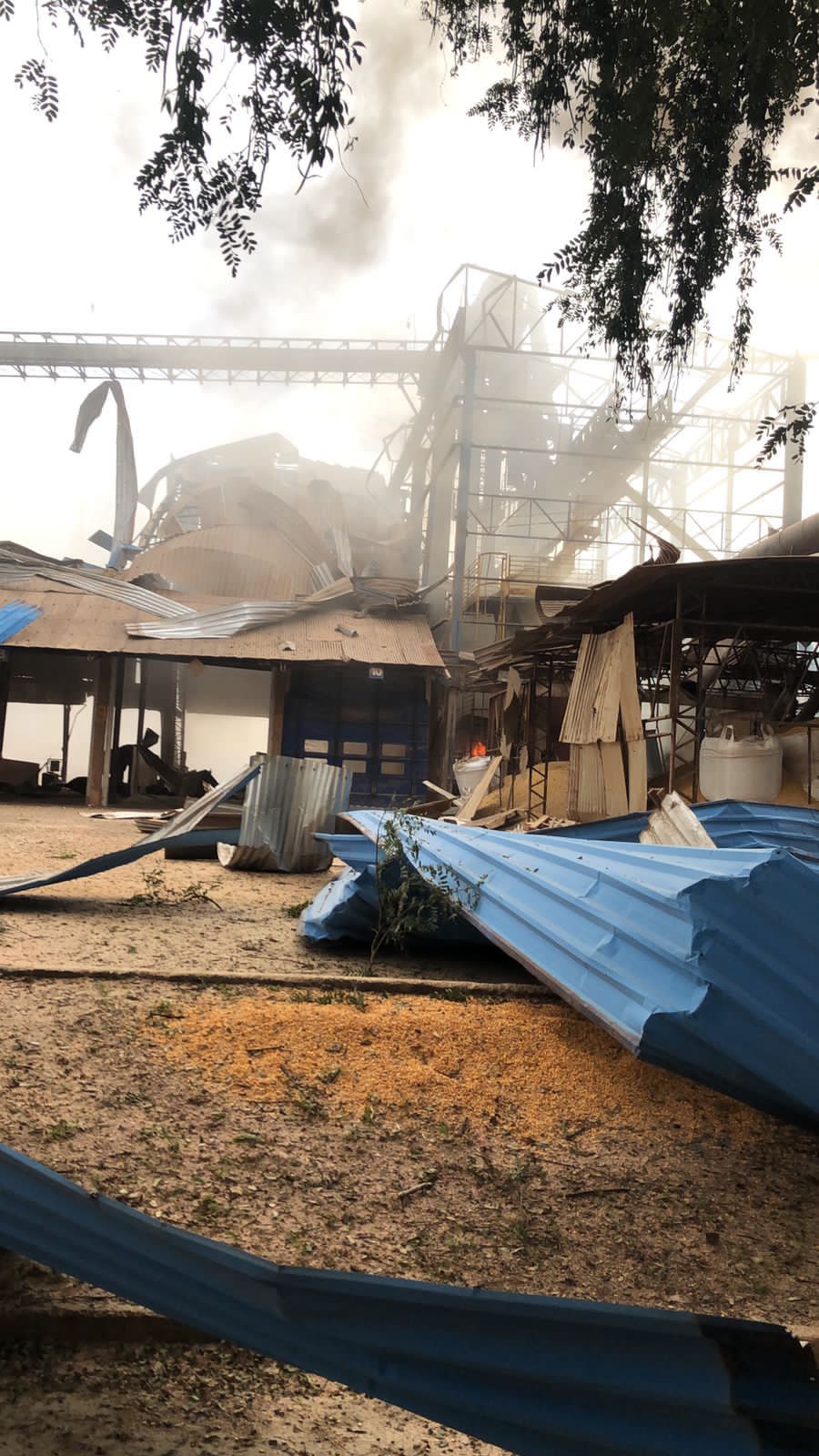 Explosão na C. Vale deixa ao menos quatro mortos e 27 desaparecidos nos ...