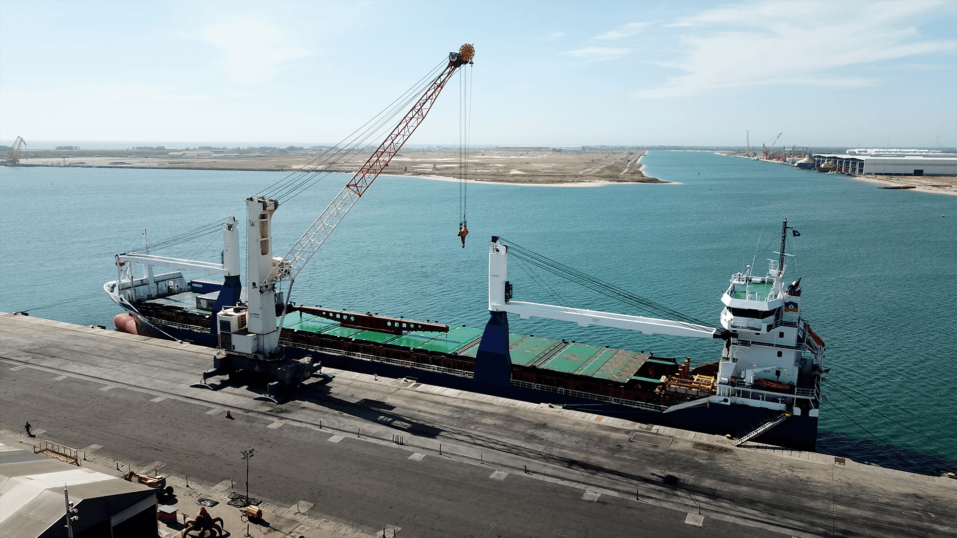 Caiado firma acordo com Porto do Açu para impulsionar exportações ...